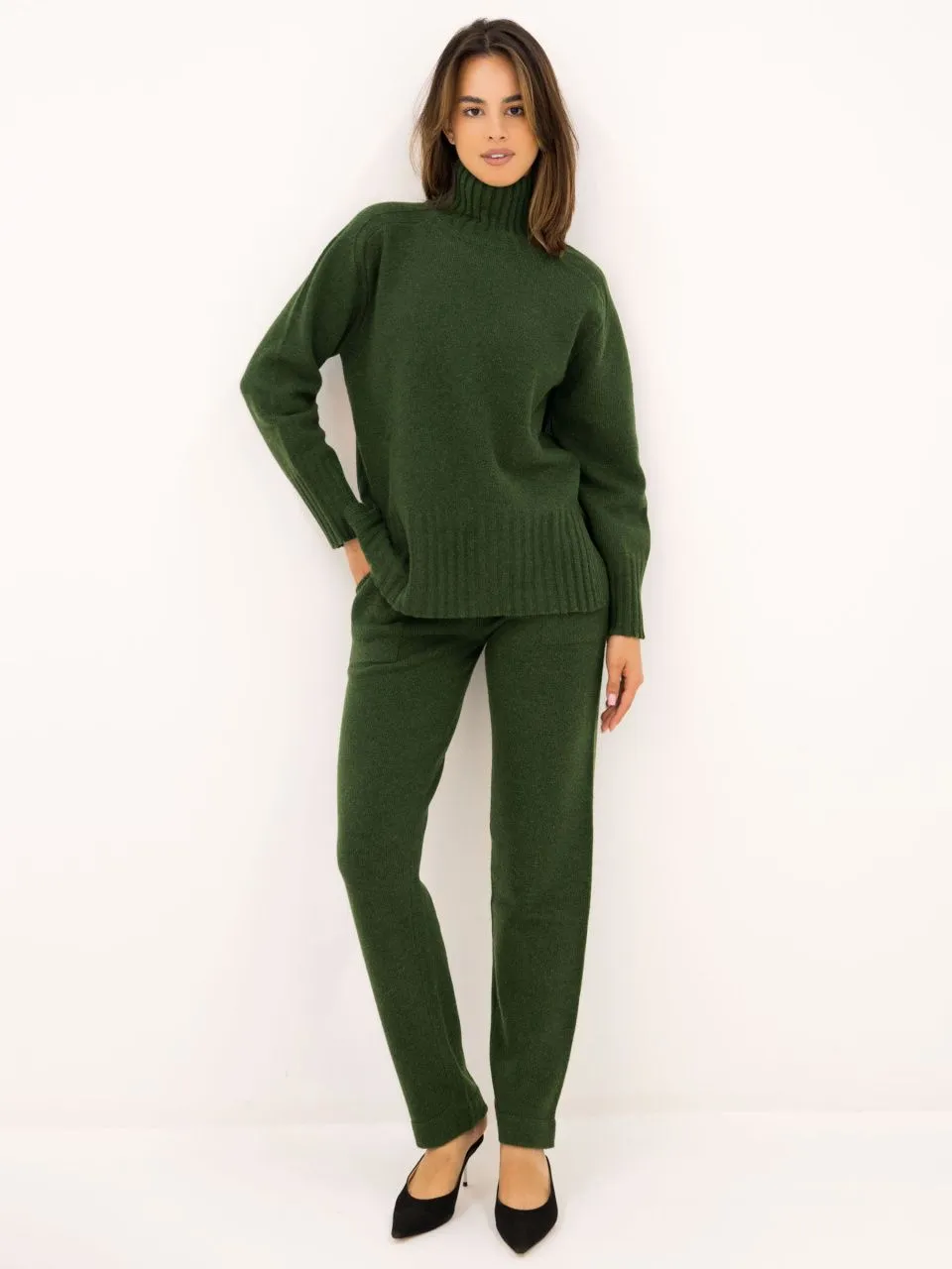 Брюки из шерсти мериноса Gerry Ross, цвет зеленый, купить по цене 230 ...